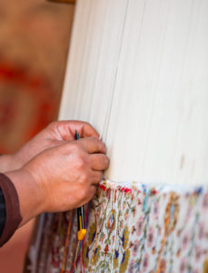 The Difference Between Hand-Knotted & Hand-Tufted Rugs? | Woods